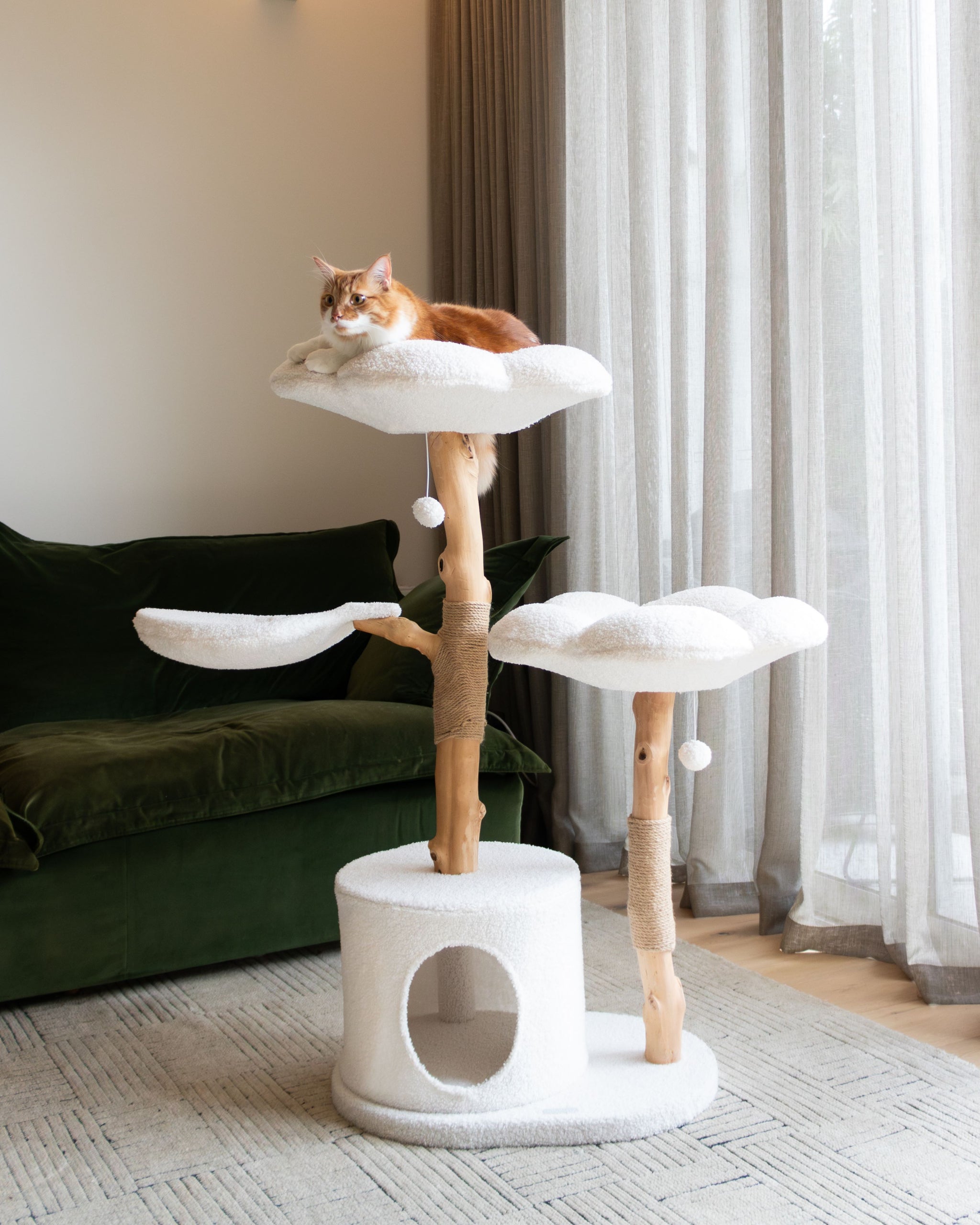 Maxi Blanc Flower Cat Tree